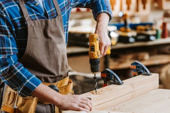 Holzschrauben vorbohren » Richtig bohren und montieren